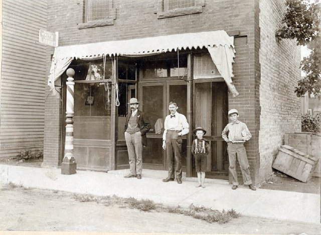 The Soderberg Family at Hampden and Raymond – KIIHN ART MAPS